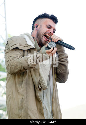 Dustin Bates Lead singer for Starset performs at Inkcarceration 2019 ...