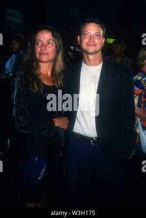 GARY SINISE & MOIRA HARRIS ATTEND THE 'TERMINATOR 3: RISE OF THE ...