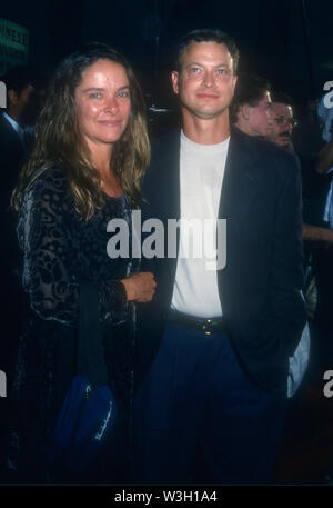 GARY SINISE & MOIRA HARRIS ATTEND THE 'TERMINATOR 3: RISE OF THE ...