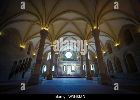 The refectory. Monastery of Alcobaca, Mosteiro de Santa Maria de ...