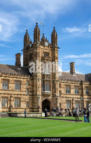 Sydney Uni building facade with Australian flag. University of Sydney ...