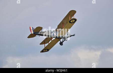 Airco DH.9 / de Havilland DH.9 the world's first strategic bomber restored by the Historic ...