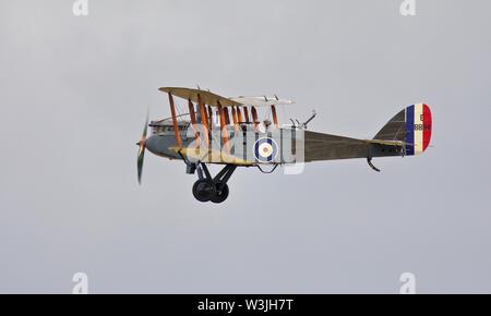 Airco DH.9 / de Havilland DH.9 the world's first strategic bomber restored by the Historic ...