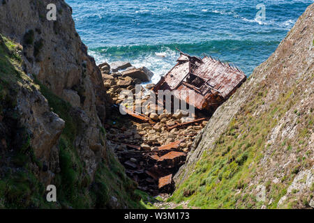 RMS Mulheim German Cargo Ship wreck,Mayon Cliff,Lands End,Cornwall ...