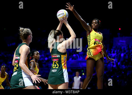 South Africa's Lenize Potgieter in action during the Netball World Cup ...
