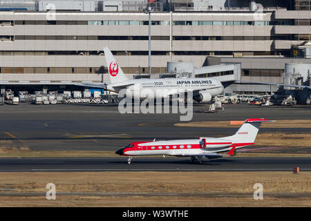 A Gulfstream G450 executive jet owned by the Bank of Utah Trustees ...