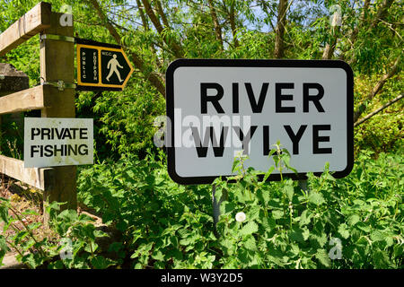 River Wylye sign, Wiltshire Stock Photo - Alamy