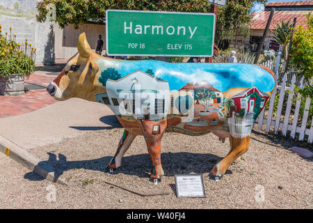 The Cow Parade art Exhibition An outdoor Exhibition of model cows all ...