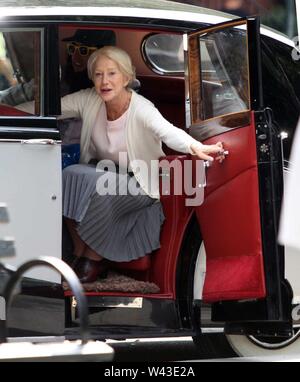 Helen Mirren Filming Arthur 2010 Photo By John Barrett ...