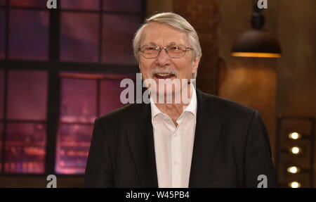 Cologne, Germany. 19th July, 2019. Cabaret artist Henning Venske guest ...
