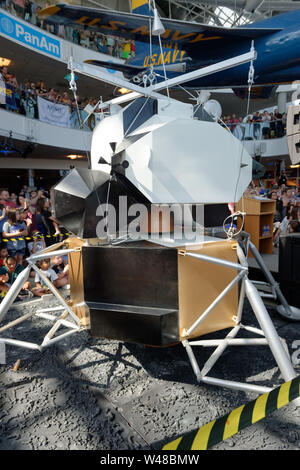Cradle of Aviation Museum Lunar Module Stock Photo - Alamy