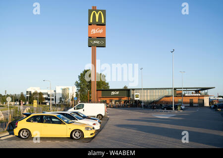 Branch of the fast-food chain MCDonalds, fast-food restaurant without ...
