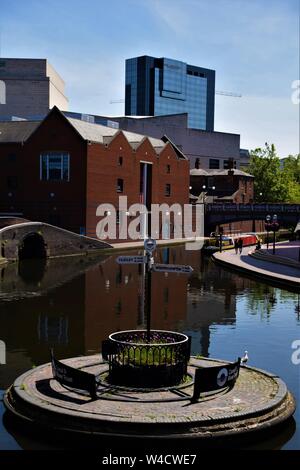 View of roundabout in Birmingham city centre, Birmingham, England, UK ...