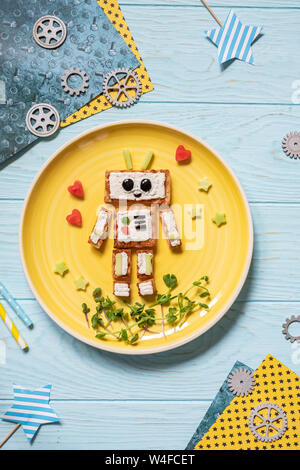 Kids breakfast toast look like a robot Stock Photo - Alamy
