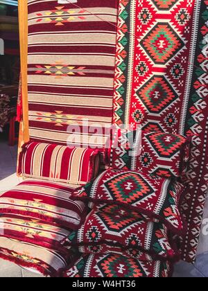 Traditional Arabian and Middle Eastern items - Vintage Arabic home ...