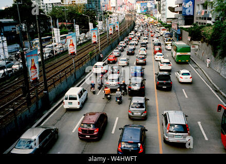 Traffic jam Manila Philippines Stock Photo: 13264625 - Alamy