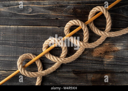 Chain Hitch Knot. Rope node Stock Photo - Alamy