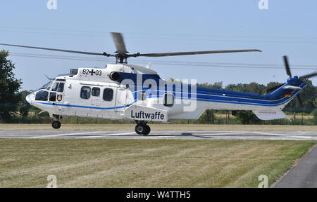 Schwielowsee, Germany. 25th July, 2019. Federal Defence Minister ...