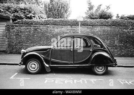 Citroen 2CV car, Winchester, Hampshire, England, United Kingdom Stock ...