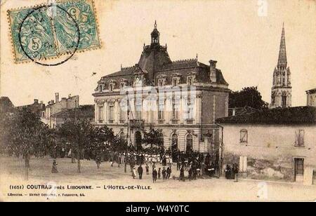 Coutras - Hôtel-de-ville 2 Stock Photo - Alamy