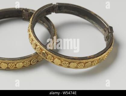 Pair of bracelets (churi), anonymous, c. 1750 Bracelet (Churi ...