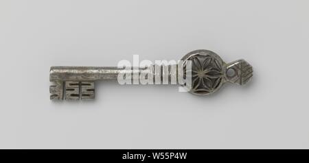 Pipe key, c. 1500 - c. 1600 Venetian key "with rose in the round handle ...