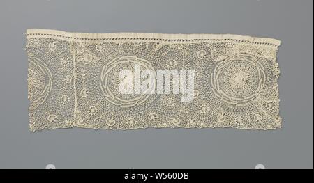 Strip of needle lace with suns around which a decorative frame with ...