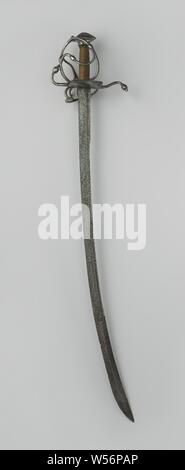 Sinclairsabel, Sinclairsabel. The hilt has a flattened, pyramid shaped ...