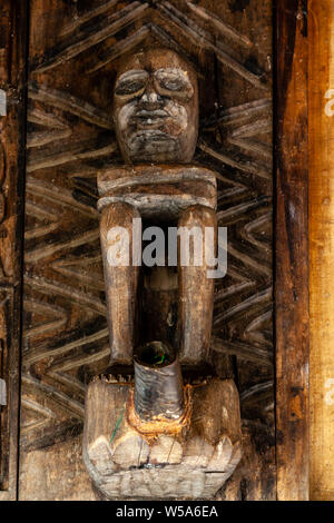 Traditional Ifugao wood carvings, Banaue, Mountain Province ...