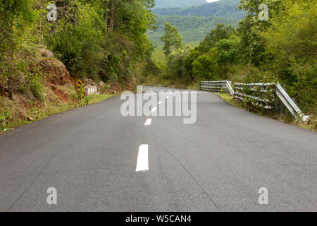 Beautiful Ghat road along the mountain range of Talamalai Reserve Forest, Hasanur, Tamil Nadu ...