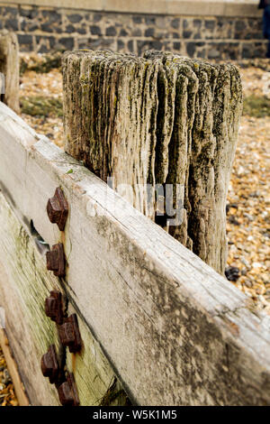 Weathered wooden sea defences at Southend On Sea Stock Photo - Alamy