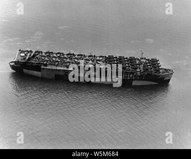 CVE-1 Long Island 1944-06-10 Stock Photo - Alamy