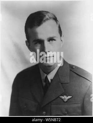 George Bush, Navy pilot during World War II Stock Photo - Alamy