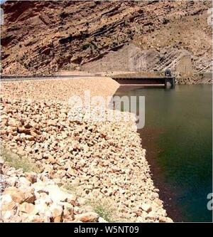 Darbandikhan Dam USACE NWD Stock Photo - Alamy