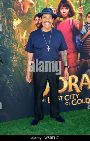 DORA AND THE LOST CITY OF GOLD, from left: Isabela Moner (as Dora ...