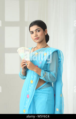 100 rupees note front and back Stock Photo - Alamy