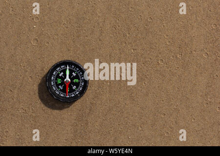 compass pointing south Stock Photo - Alamy