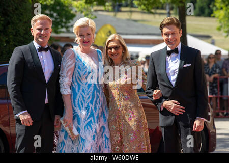 Felix Raslag mit Begleitung und Bruno Meiser mit Begleitung bei der ...