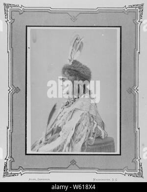 Big Razee-Ka-Si-Dan-Nah, a member of the Sans Arc Sioux tribe, is ...