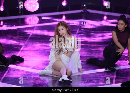 S. Korean girl group ELRIS South Korean girl group ELRIS poses for a ...