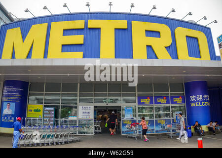 --File--View of a Metro supermarket in Shanghai, China, 20 May 2011 ...