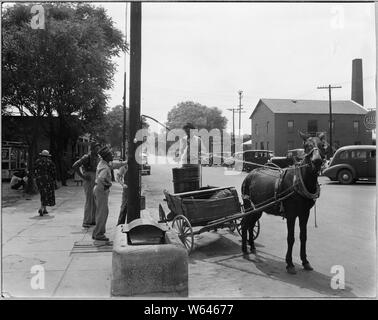 Coosa Valley, Alabama. Farmers' hitching ground - Saturday at Talladega ...