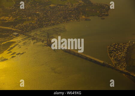 --FILE--An aerial view of the Puqian Bridge, China's strongest ...