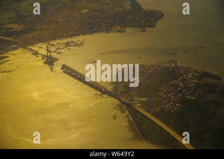 --FILE--An aerial view of the Puqian Bridge, China's strongest ...