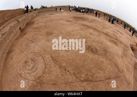 View of the excavation site of the ruins of Taosi, the 4,200-year-old ...