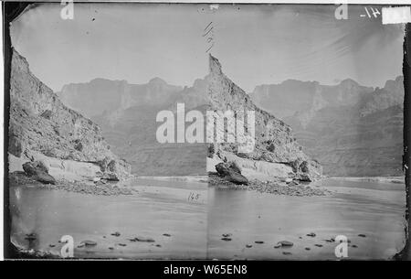 The Grand Canyon above Grotto Spring features dramatic 5000-foot high ...