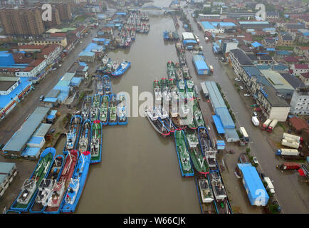 Aerial photo shows the fishing port scenery in Rizhao City, east China ...