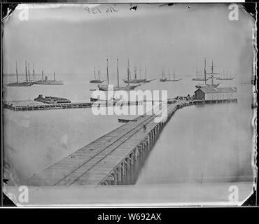 Wharf at City Point, 1864-5 Stock Photo - Alamy