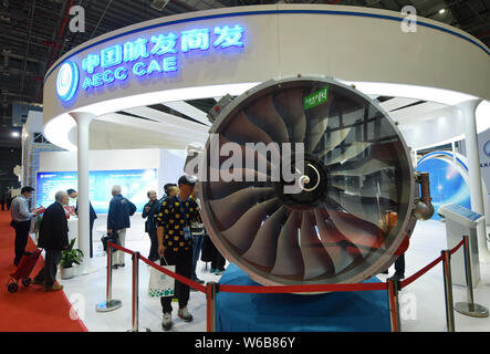 --FILE--A full-scale model of China's self-developed aircraft engine CJ ...