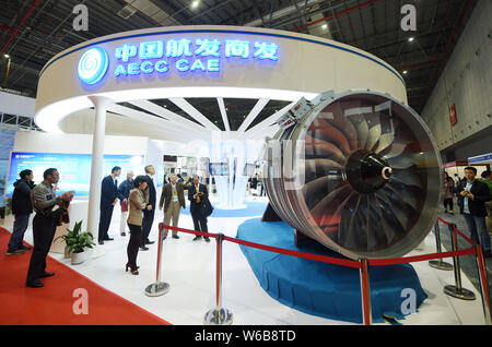 --FILE--A full-scale model of China's self-developed aircraft engine CJ ...